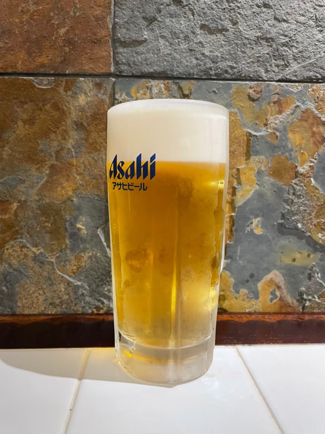 アサヒ生ビール(中)・Asahi Draft Beer (Medium)・아사히 다루쓰메나마 (중)・朝日生啤（中） - 南たこ梅