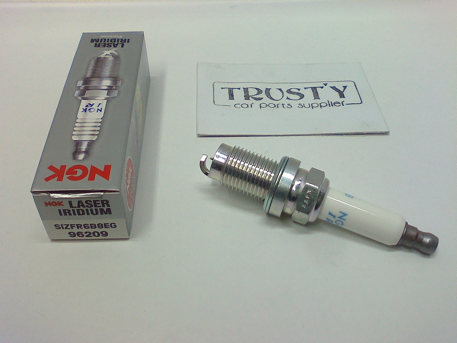 VW スパークプラグ SIZFR6B8EG NGK 03C905601B - (トラスティ) TRUSTY BENZ BMW VW 登録番号 ...