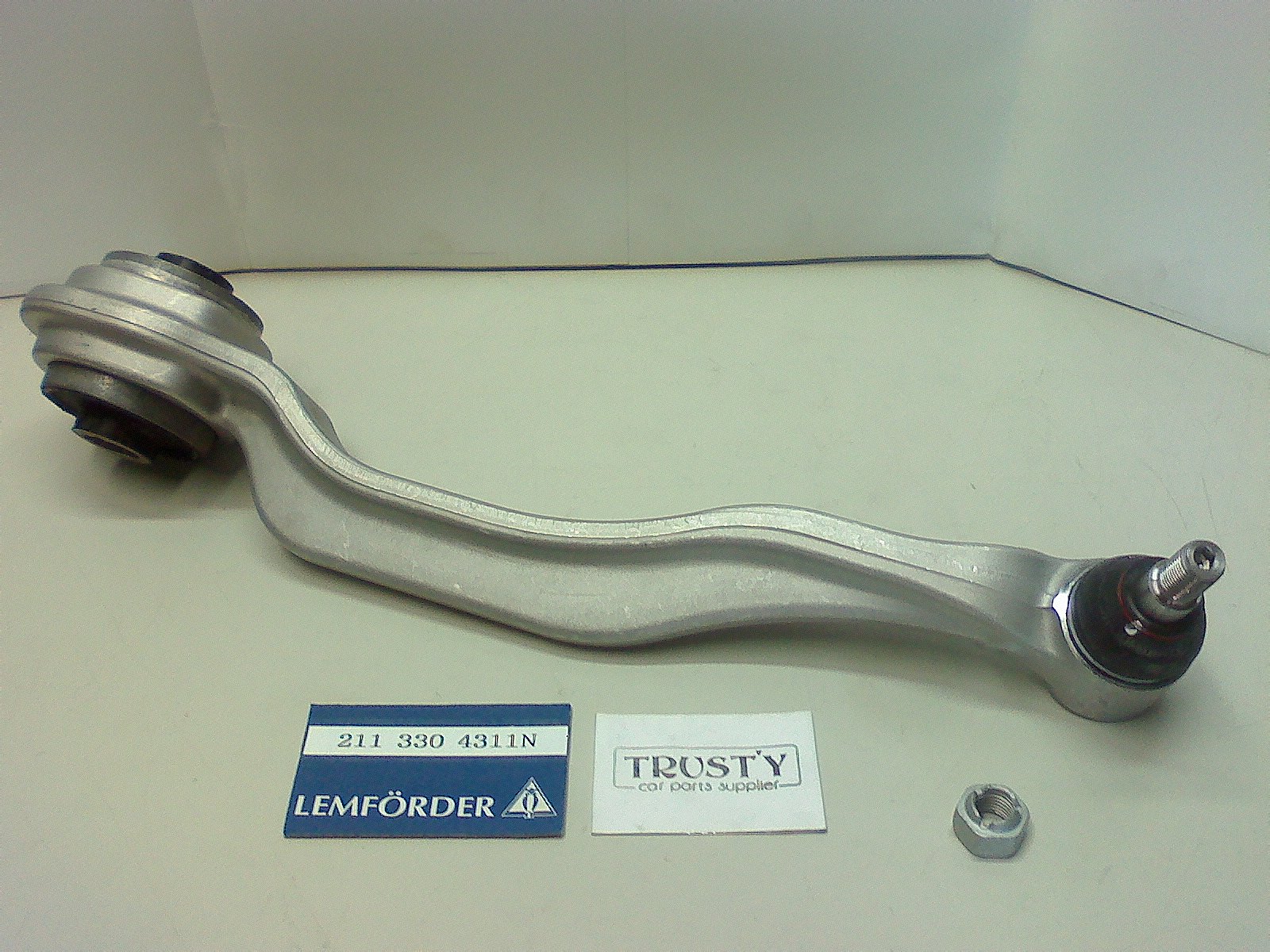 BENZ 2113304311 プルロッド LH LEMFORDER - (トラスティ) TRUSTY BENZ BMW VW 登録番号 ...
